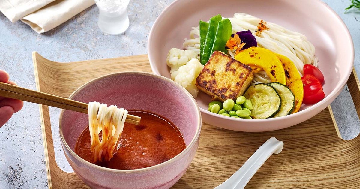 Vegansk tomat-tsukemen | Kikkoman