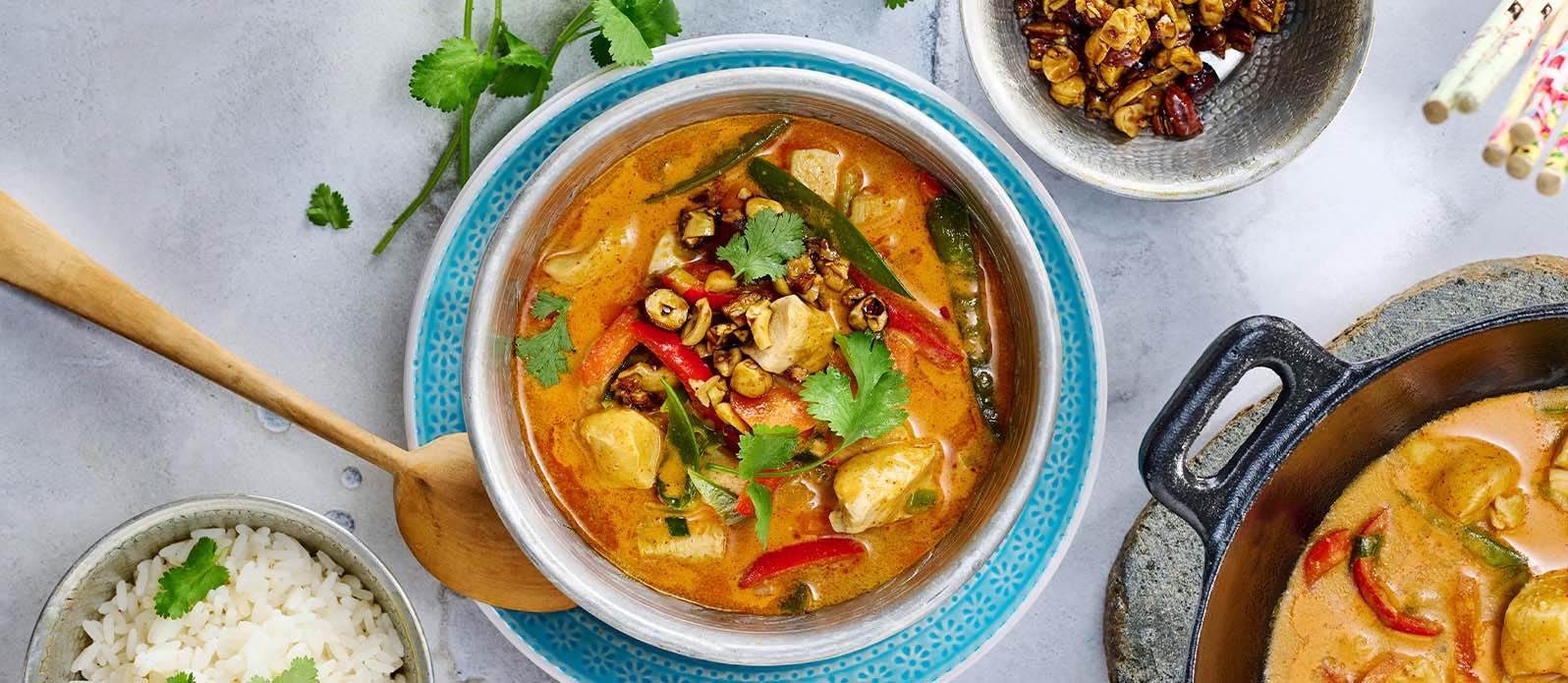 Rød thai-karry med kylling og kokos | Kikkoman